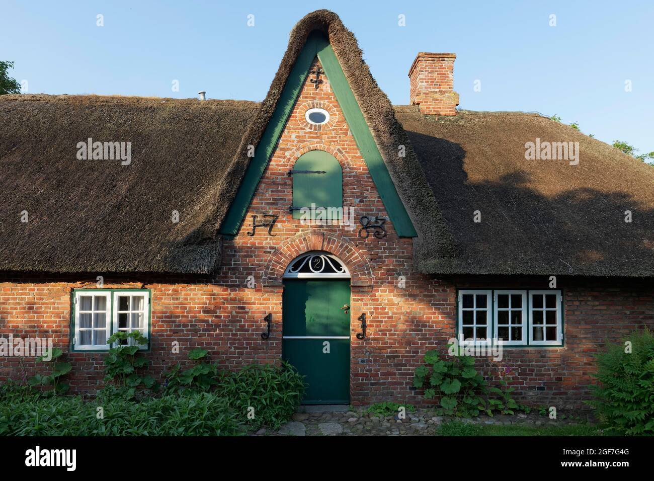 Frisian house from 1783, thatched roof, Keitum on Sylt, East Frisian ...