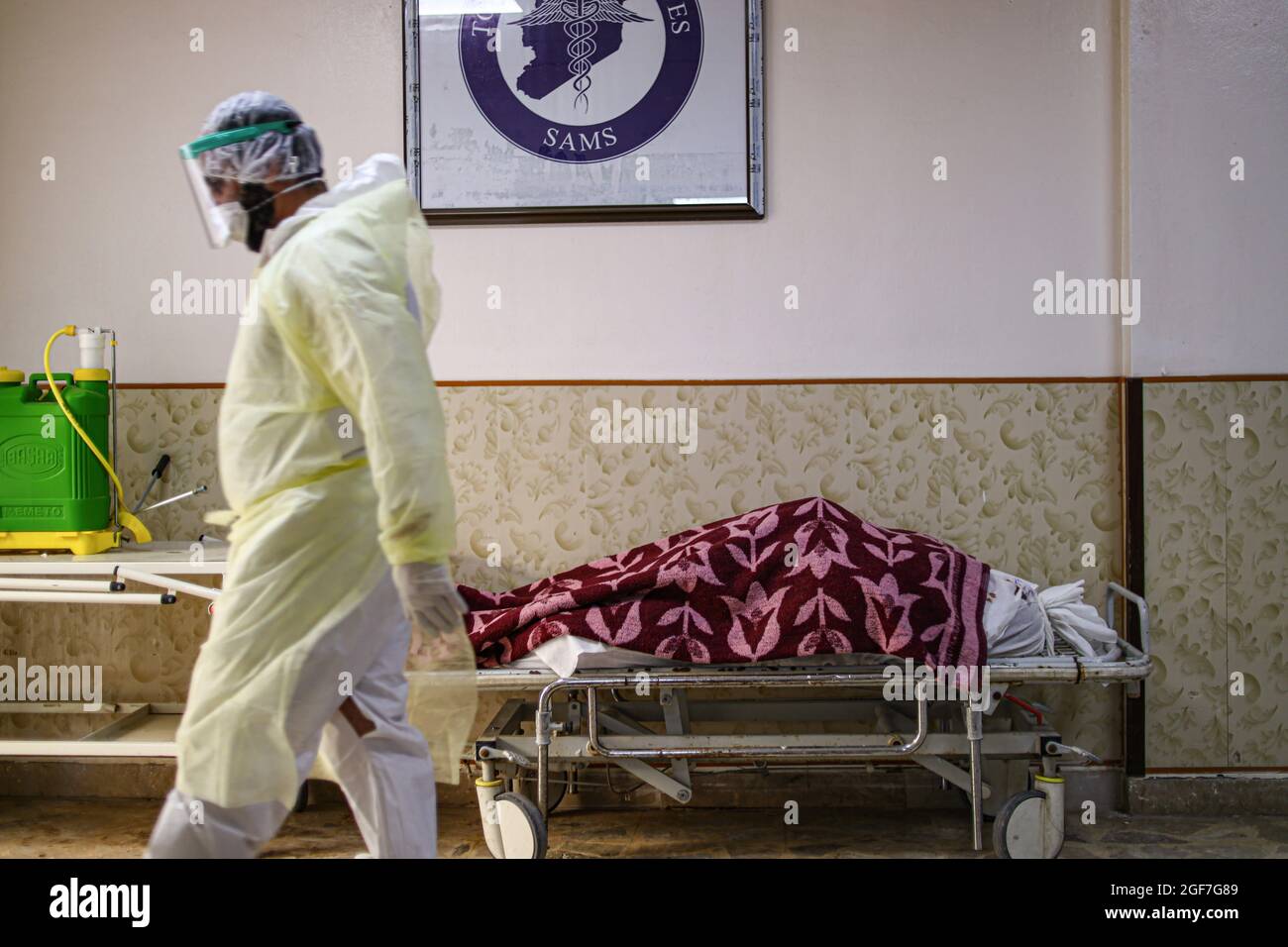 Woman dead body inside hi-res stock photography and images - Alamy