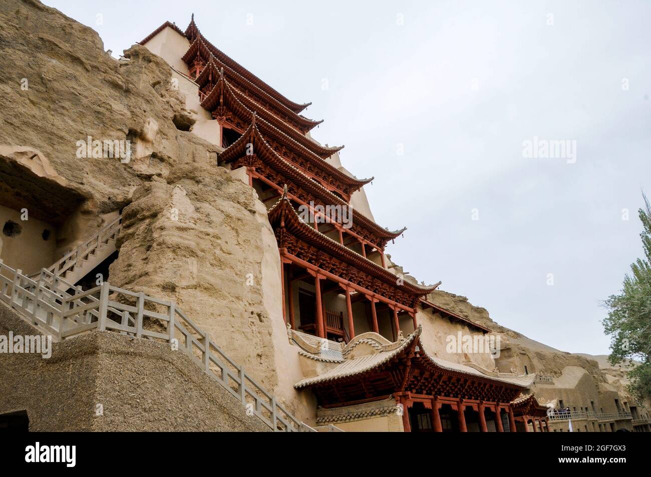 Mogao caves hi-res stock photography and images - Alamy