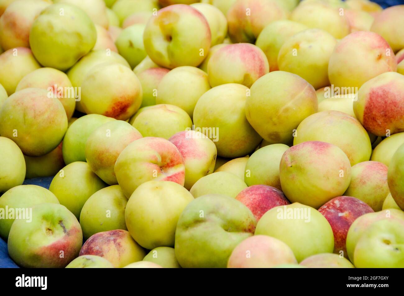 Nice fruits hi-res stock photography and images - Alamy