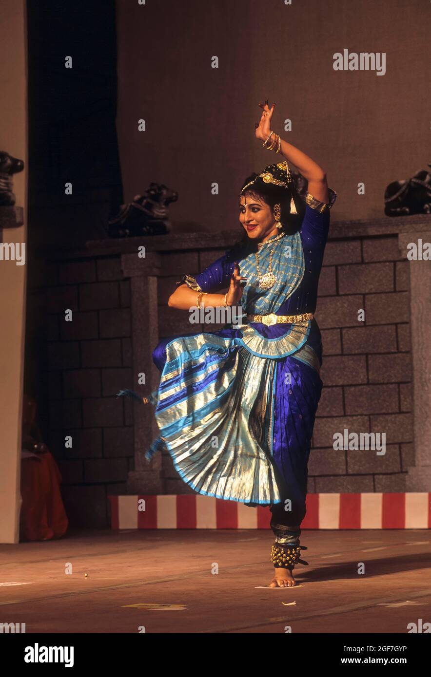 Bharatnatyam, Classical dance in Nataraja Temple at Perur in Coimbatore ...