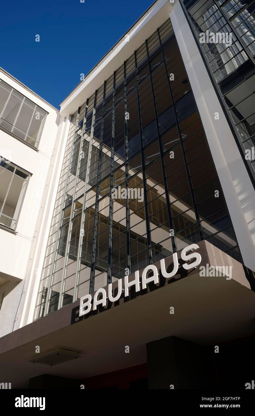 Glass facade, Bauhaus Dessau, Bauhaus building, Dessau, Saxony-Anhalt ...