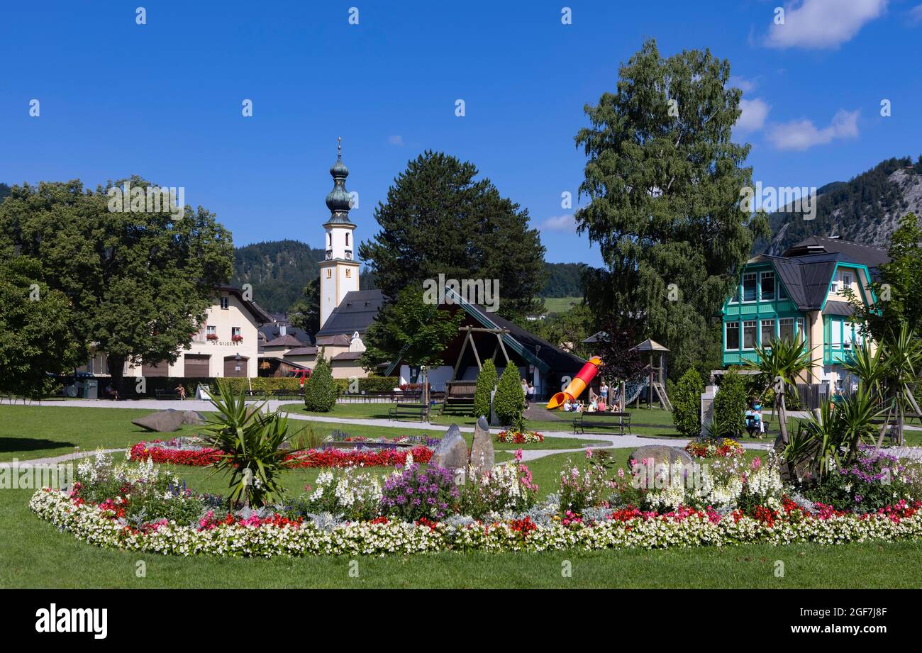 Park on Lake Wolfgang, Sankt Gilgen am Wolfgangsee, Salzkammergut, Land ...