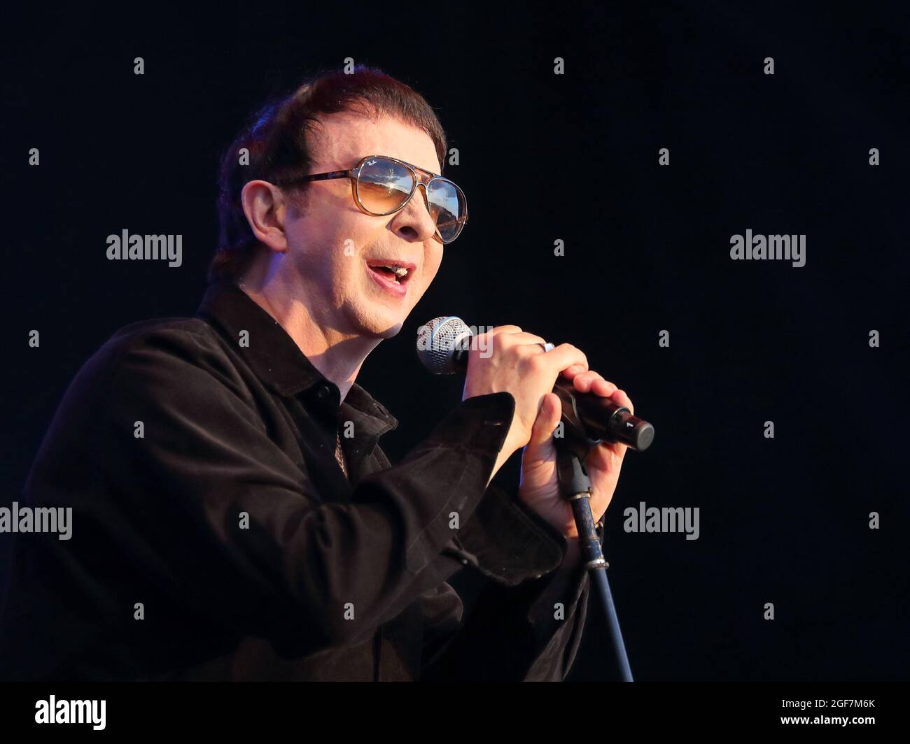 Marc almond hi-res stock photography and images - Alamy
