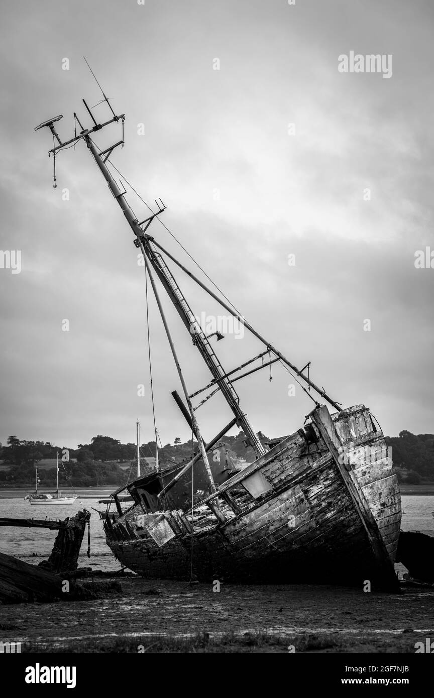 Old shipwreck on beach Black and White Stock Photos & Images - Alamy