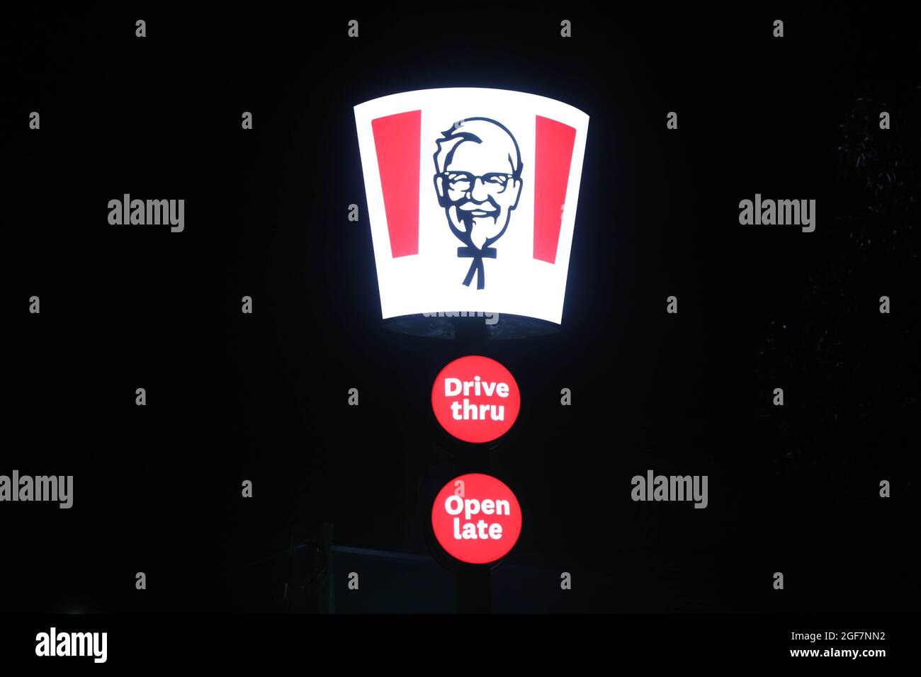 Kfc night australia hi-res stock photography and images - Alamy