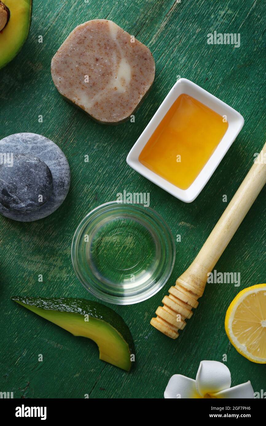 Products for a relaxing avocado spa treatment, top view Stock Photo - Alamy