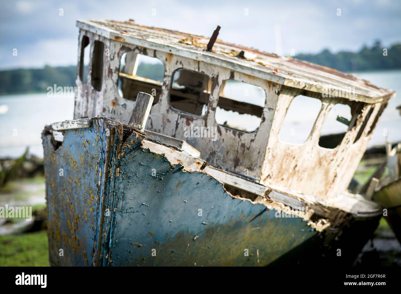Old abandoned ship wreck on the river bank Stock Photo - Alamy