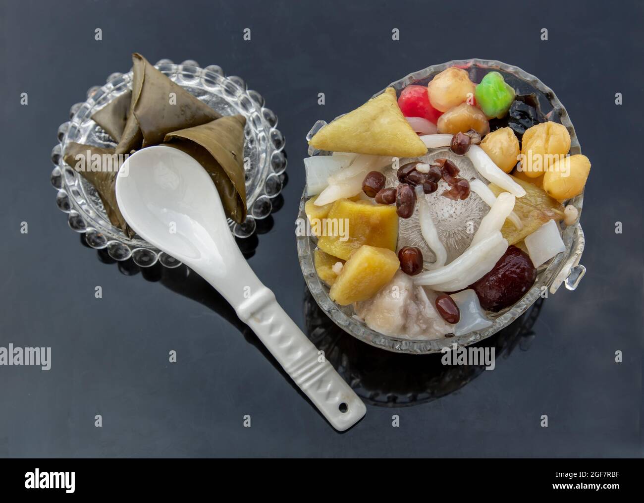 Traditional chinese iced sweet dessert is delicious here are many ...