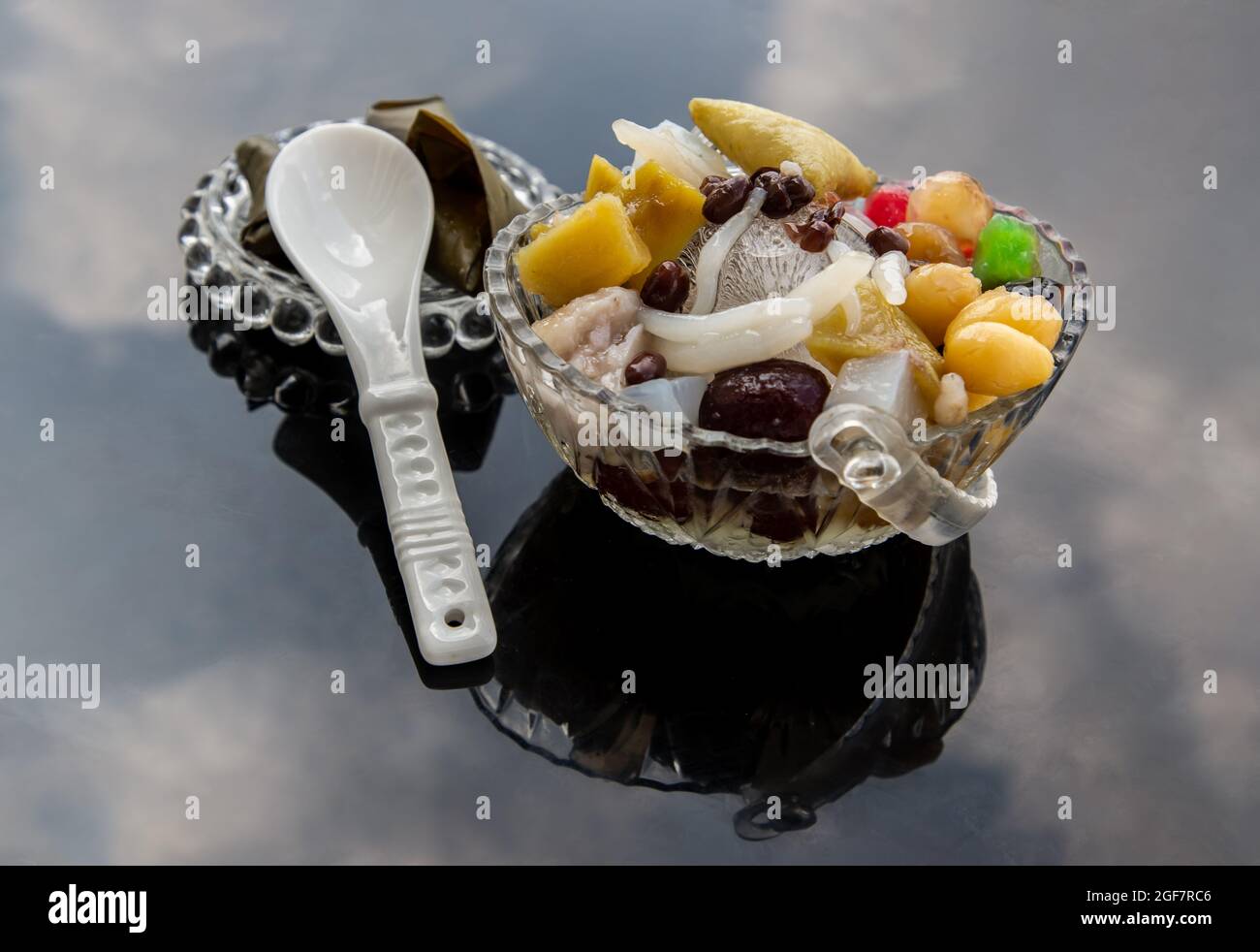 Traditional chinese iced sweet dessert is delicious here are many ...