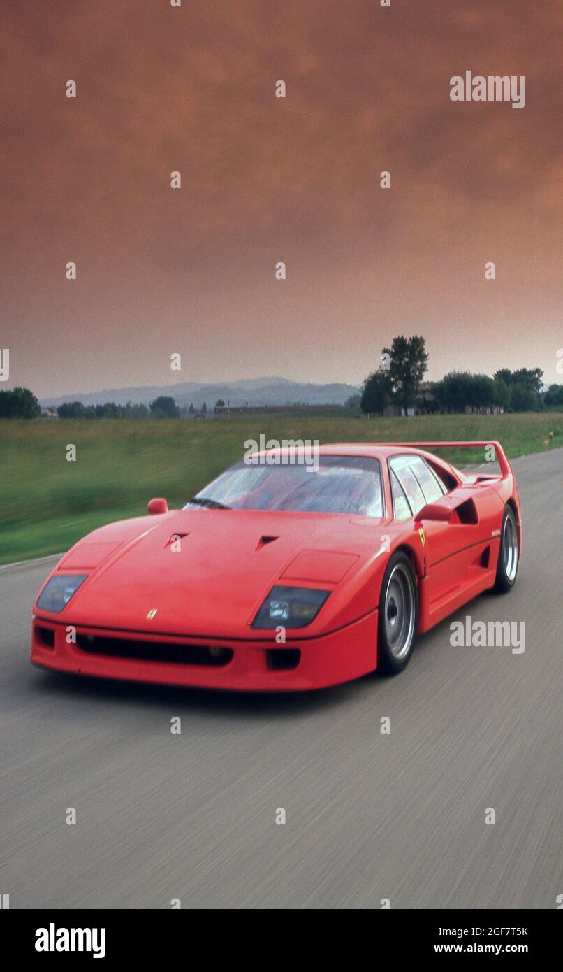 Test ferrari f40 hi-res stock photography and images - Alamy