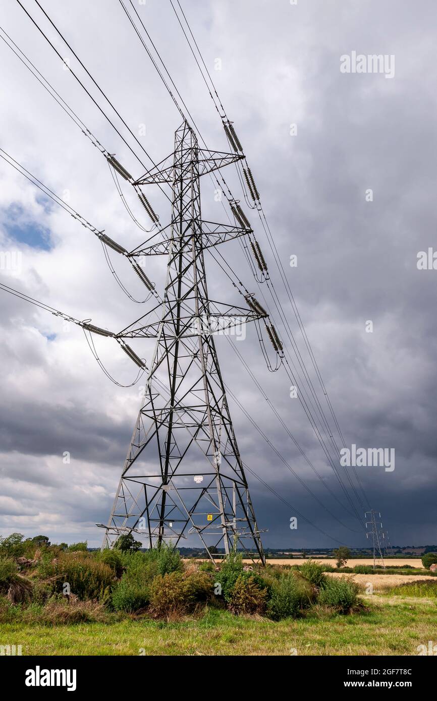 Electricity Pylons seen from the Duston-Whilton old roman road just ...