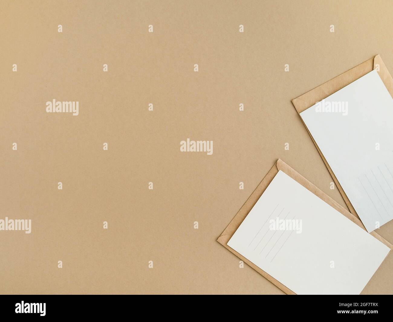 Blank postcards hi-res stock photography and images - Alamy