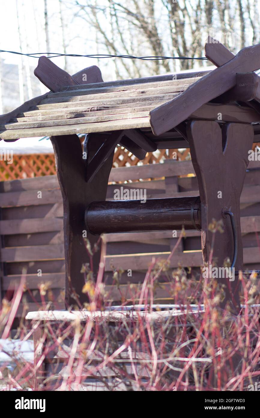 Well with roof hi-res stock photography and images - Alamy