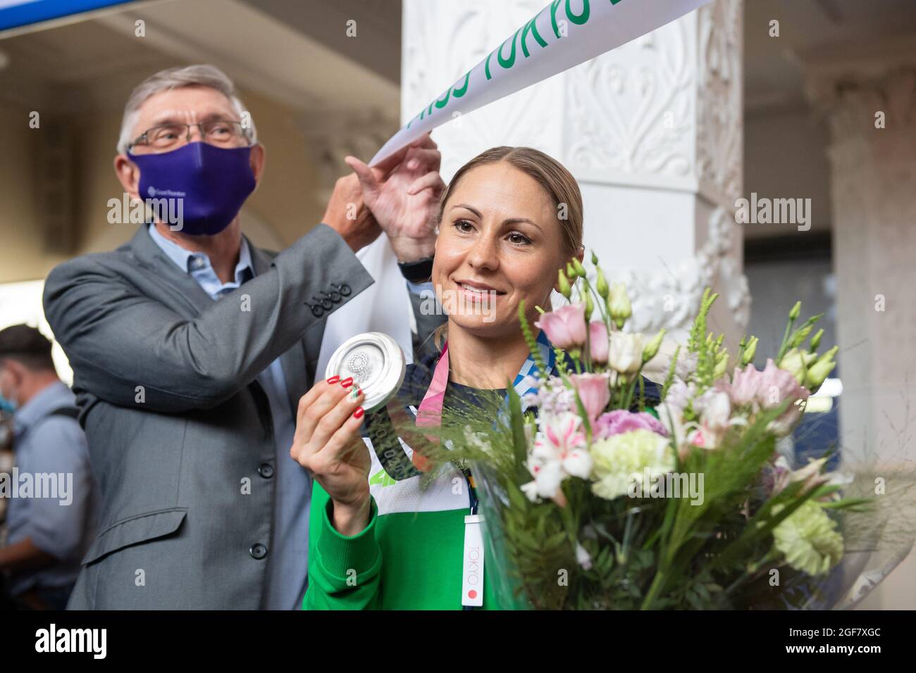 2021-08-09. Laura Asadauskaitė. Olympic meeting at Vilnius Airport ...