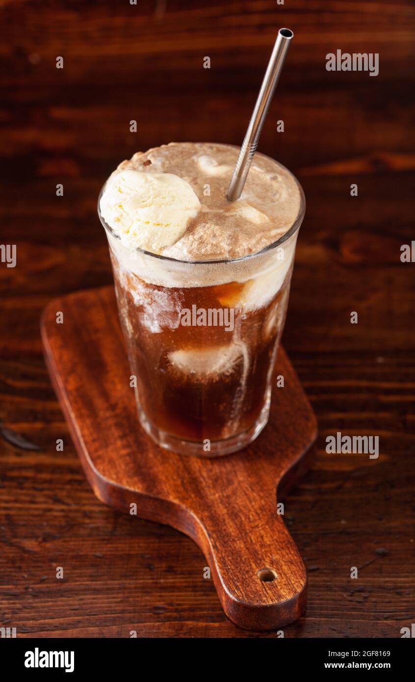 Coke ice cream hi-res stock photography and images - Alamy