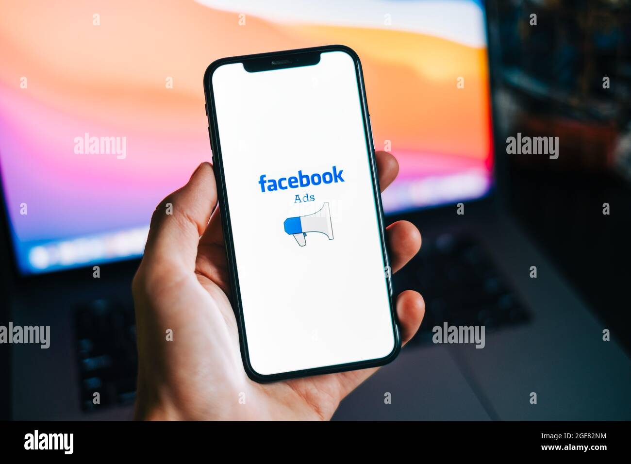 Facebook ads logo on the smartphone screen Stock Photo - Alamy