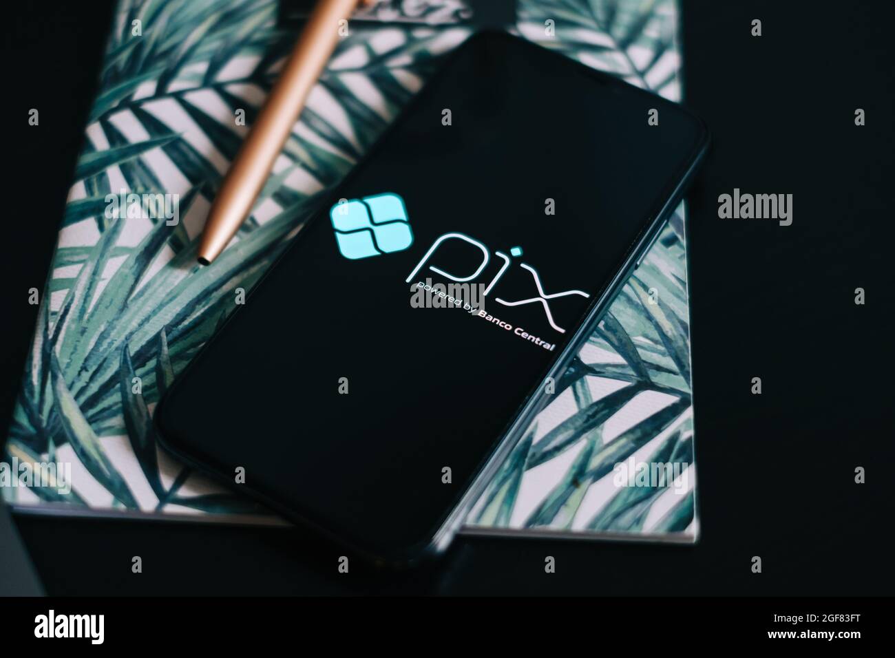 Pix logo on smartphone screen Stock Photo - Alamy