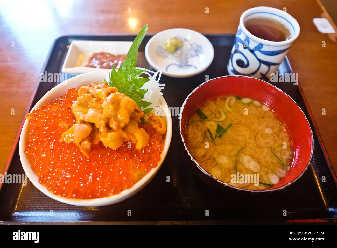 Uni ikura hi-res stock photography and images - Alamy