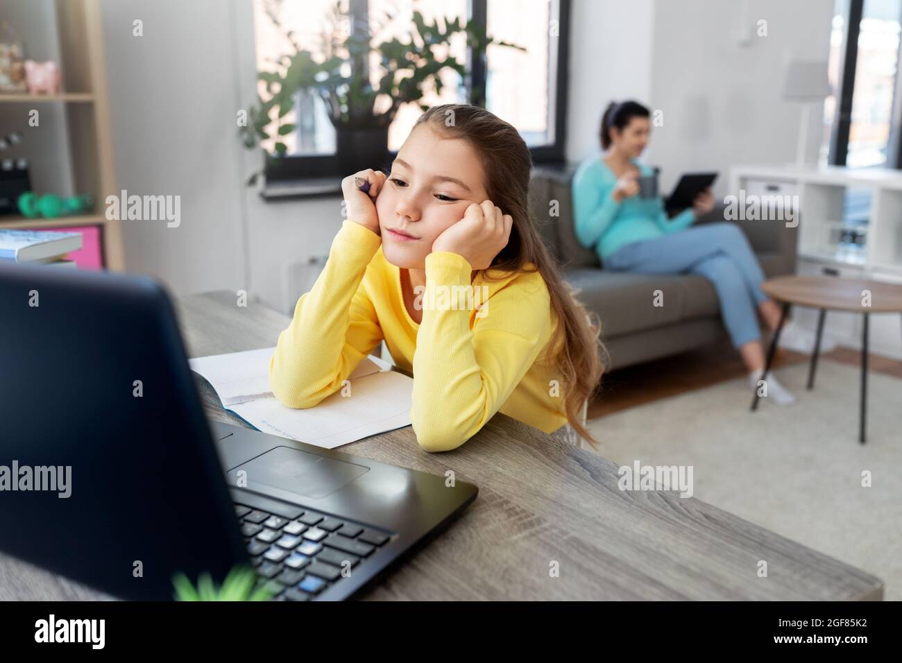 student girl with laptop learning online at home Stock Photo - Alamy