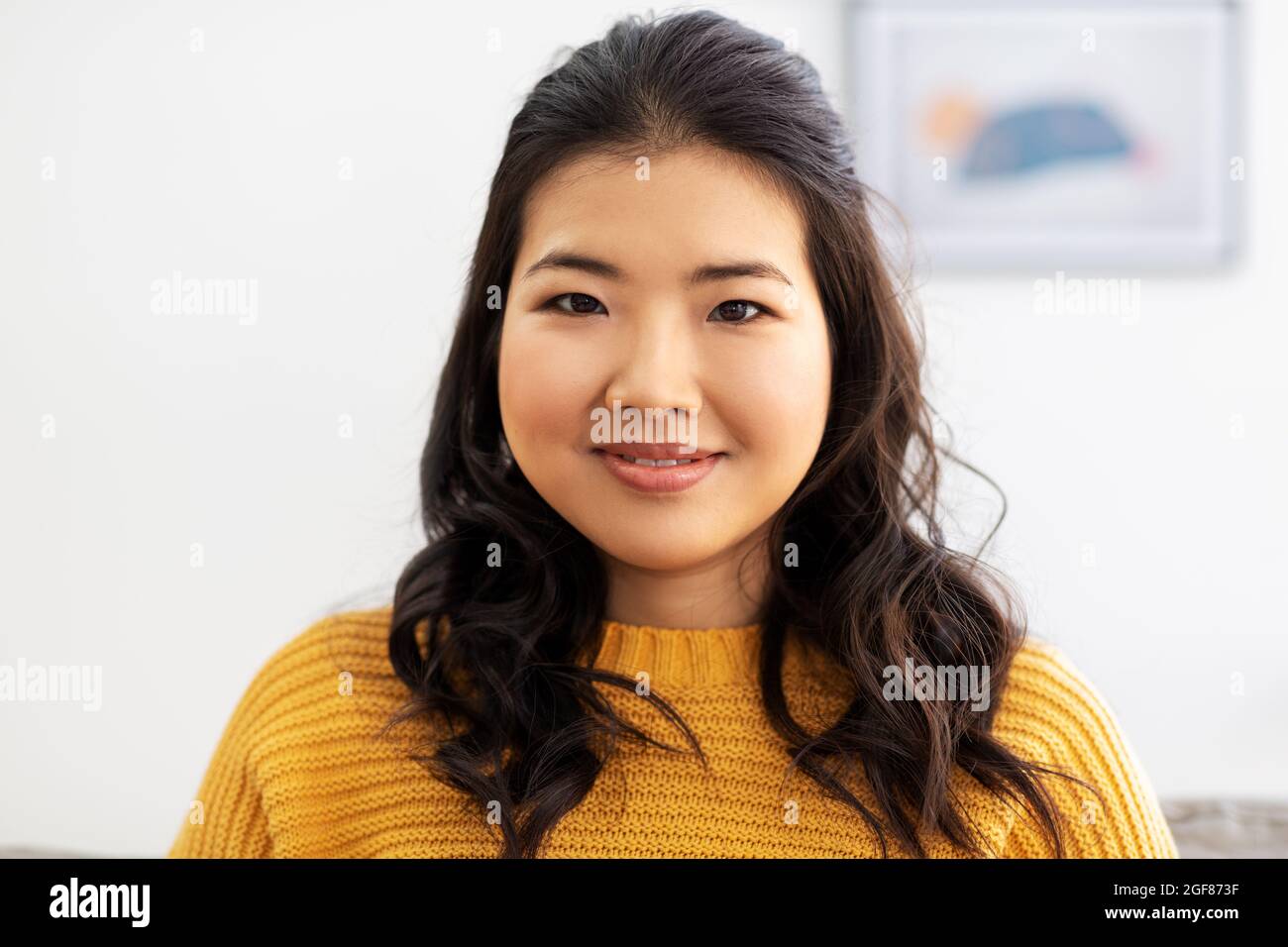 Portrait happy asian woman smiling hi-res stock photography and images ...