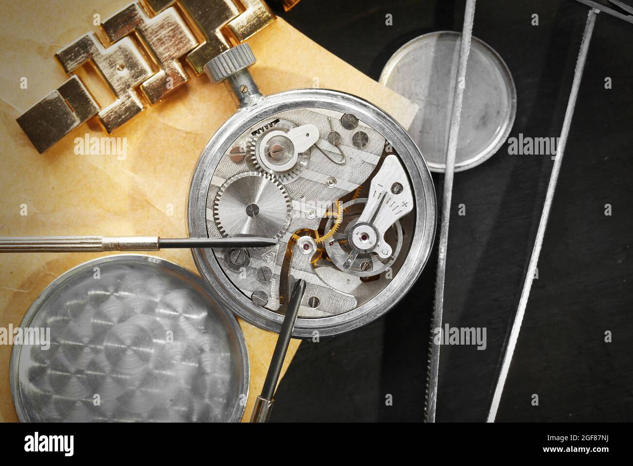 Mechanism of retro watch closeup Stock Photo - Alamy
