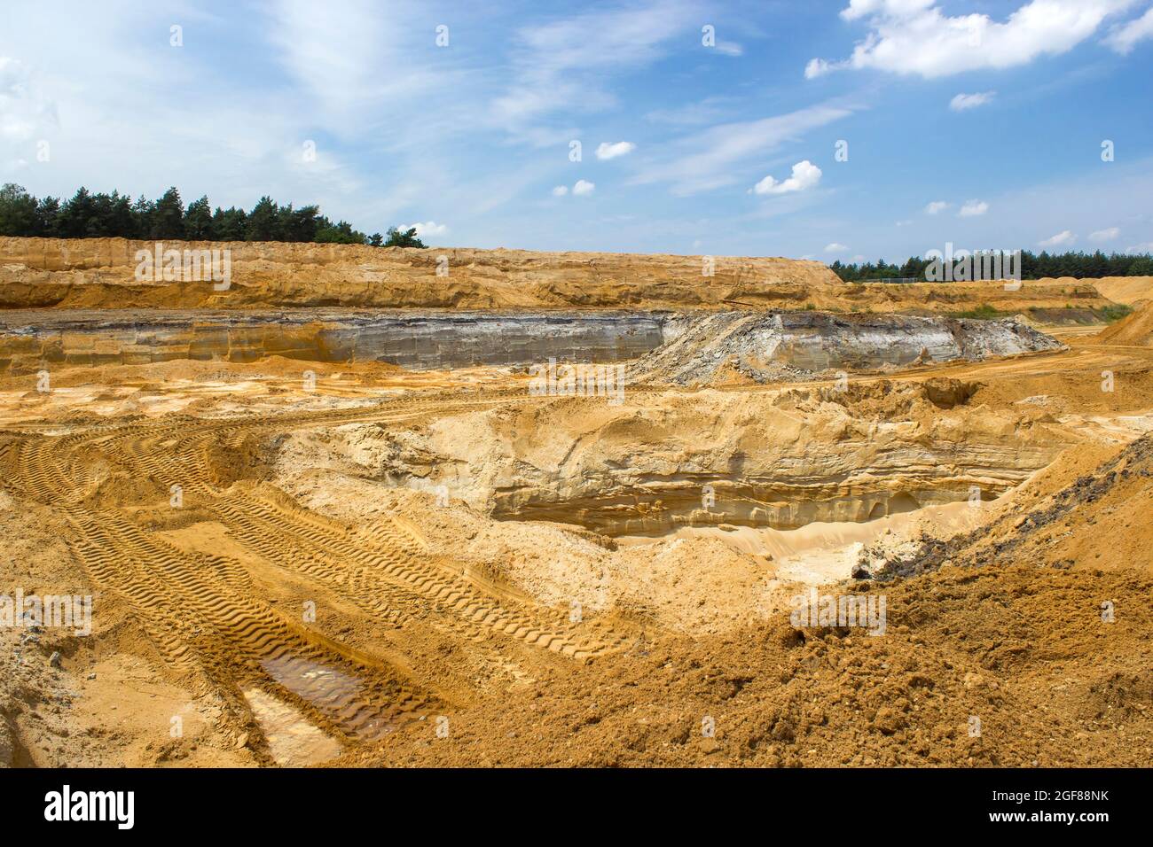 Clay mining hi-res stock photography and images - Alamy