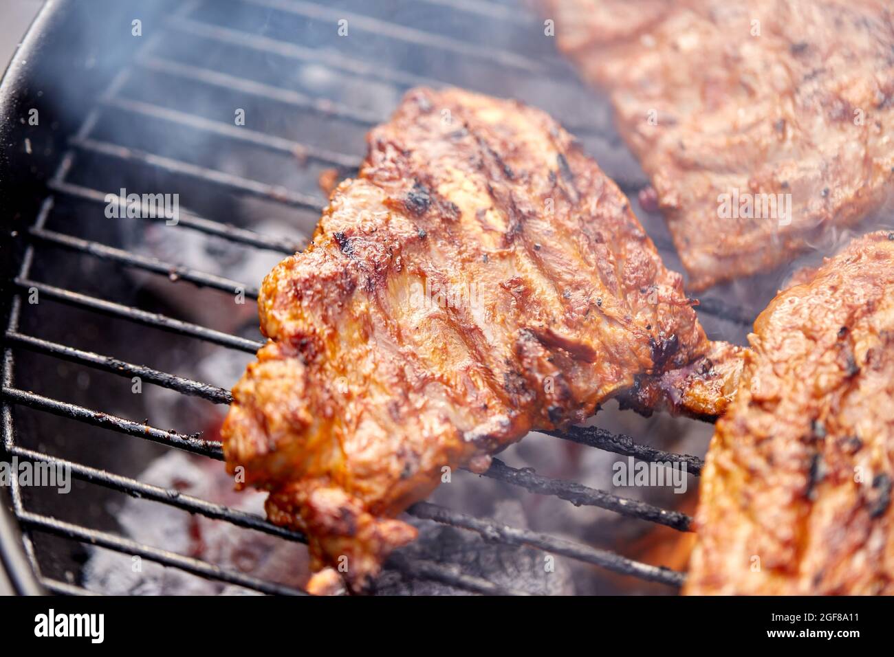 Meat roasting hi-res stock photography and images - Alamy
