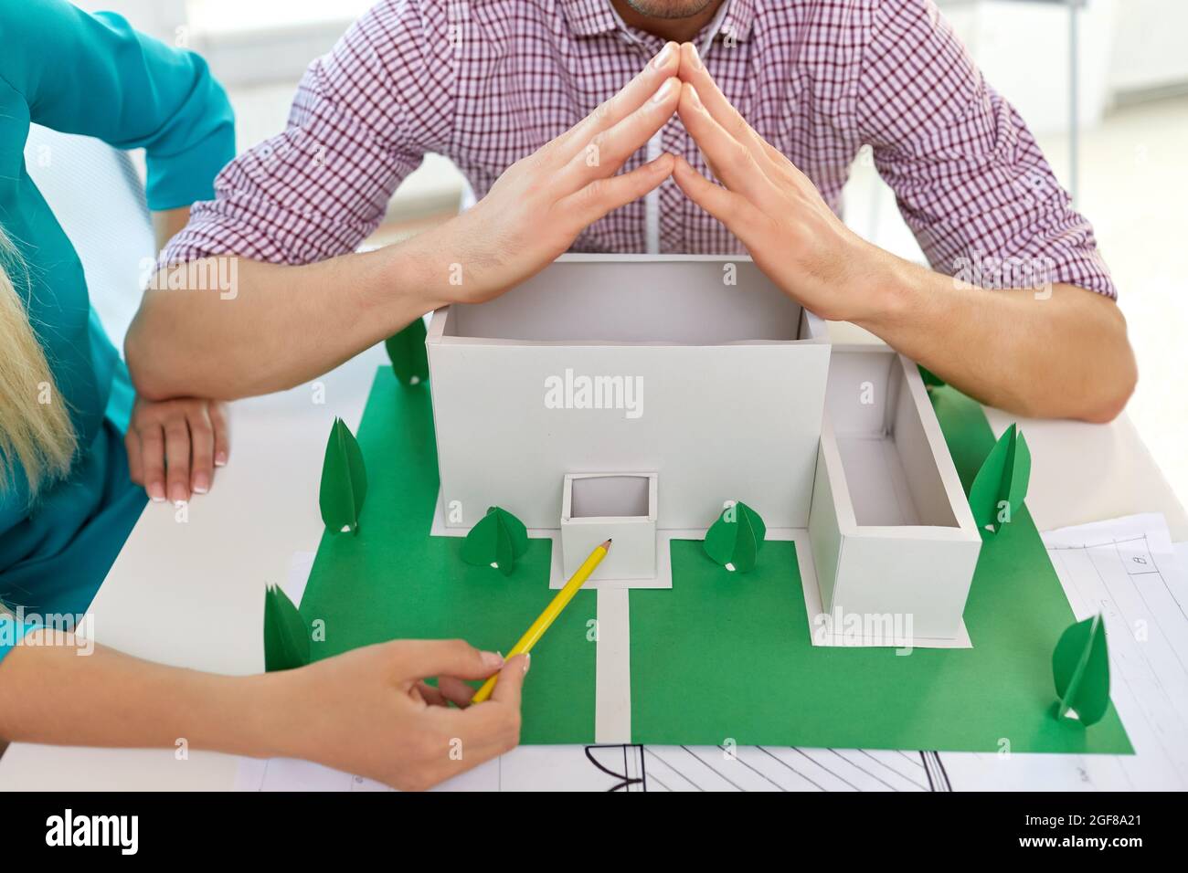 creative team building project layout at office Stock Photo - Alamy