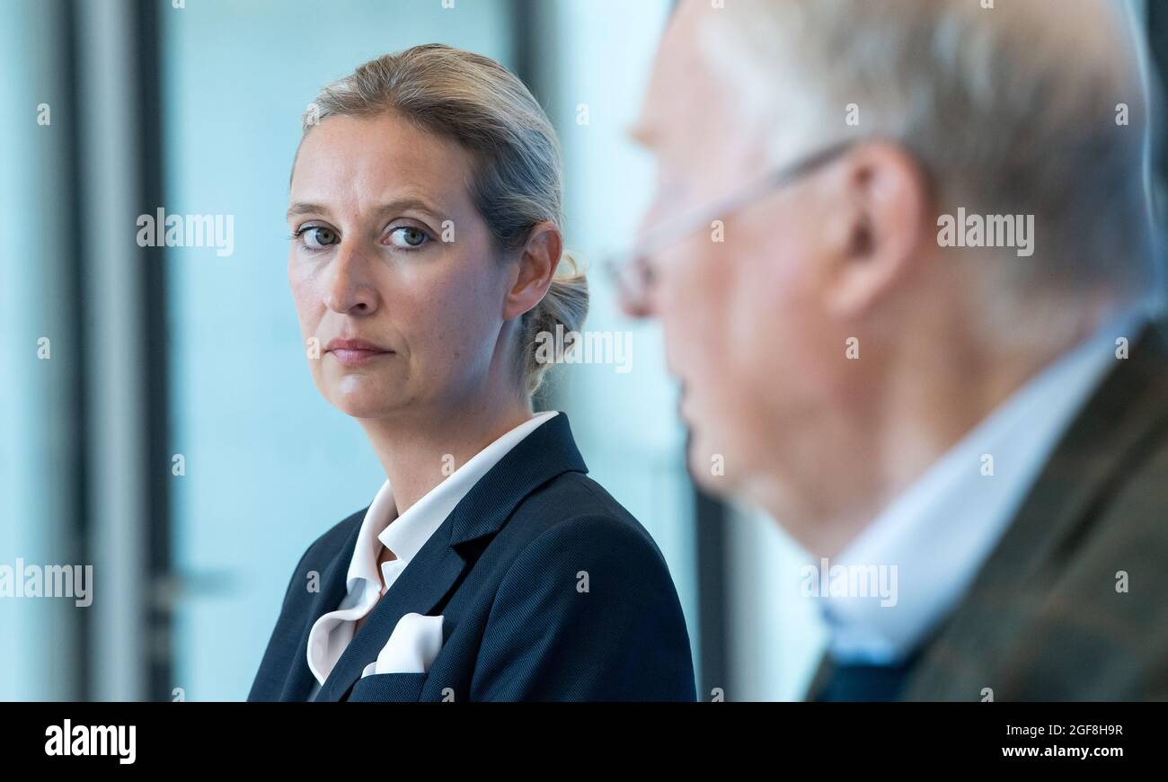 Alice weigel hi-res stock photography and images - Alamy