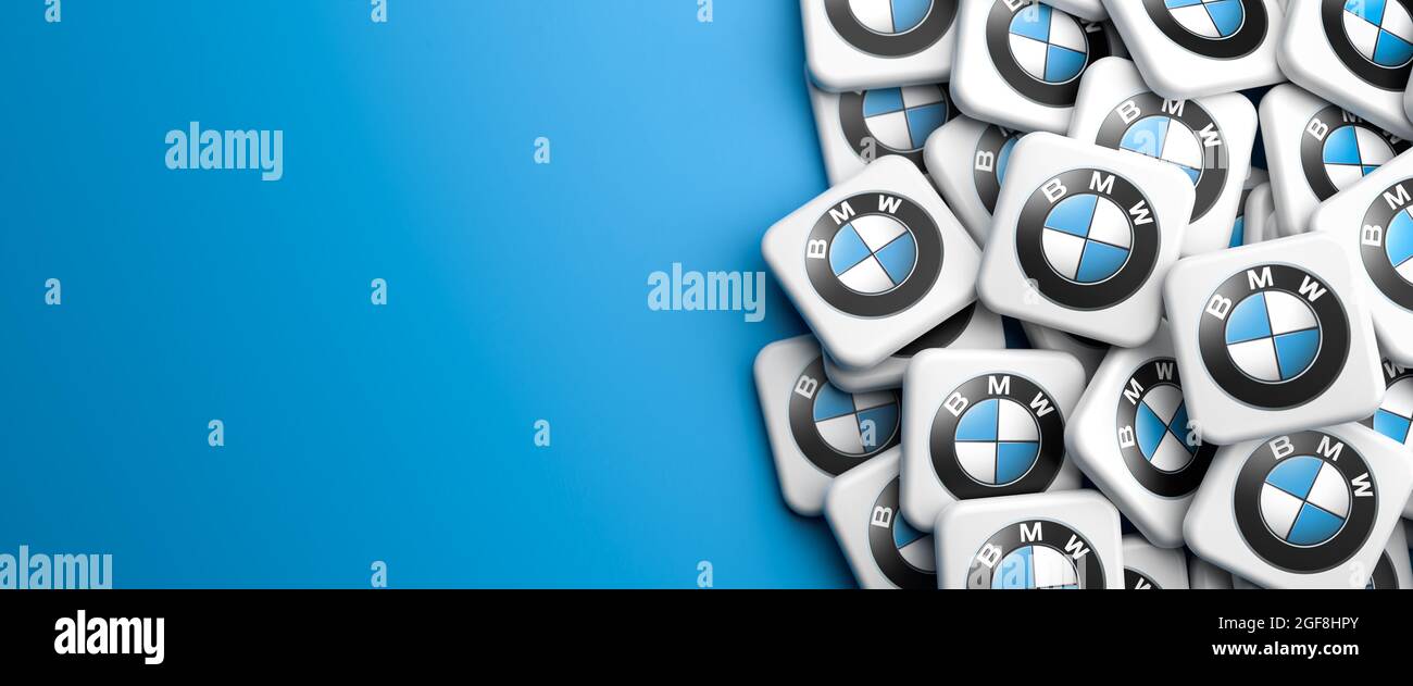 Bmw logos hi-res stock photography and images - Alamy