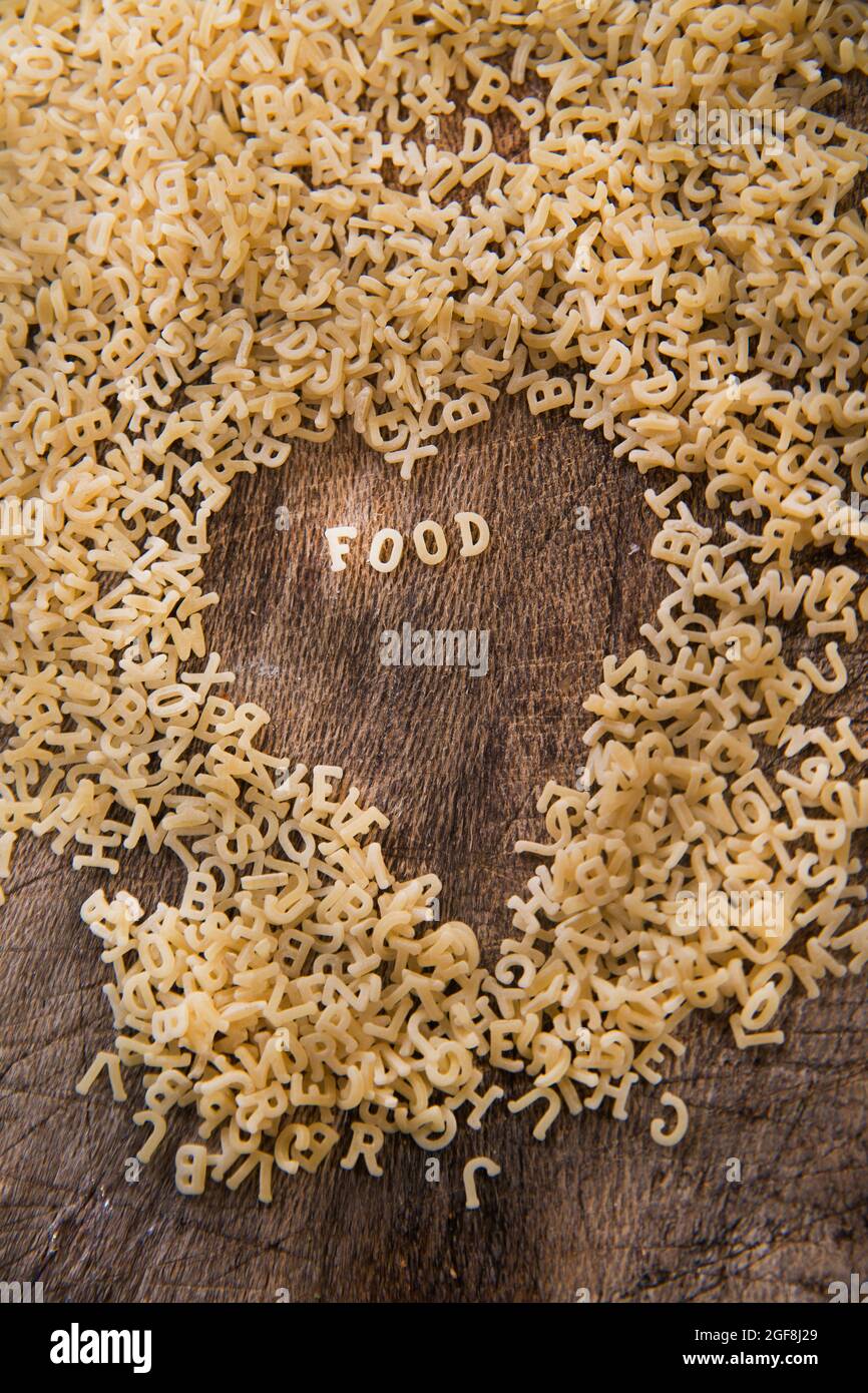 Pasta in the shape of letters of the alphabet to children's nutrition ...
