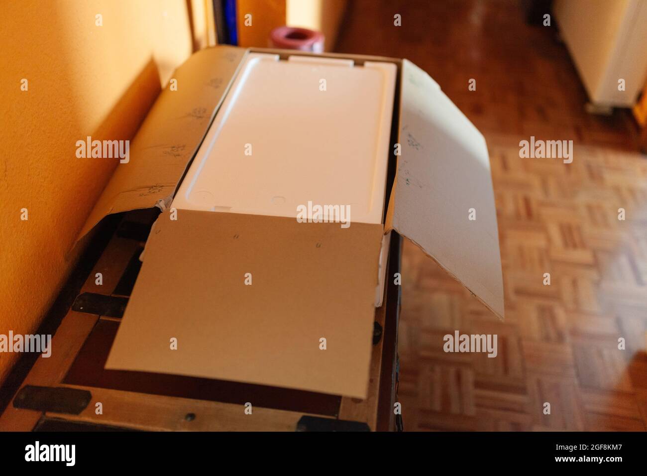 Polyurethane box hi-res stock photography and images - Alamy