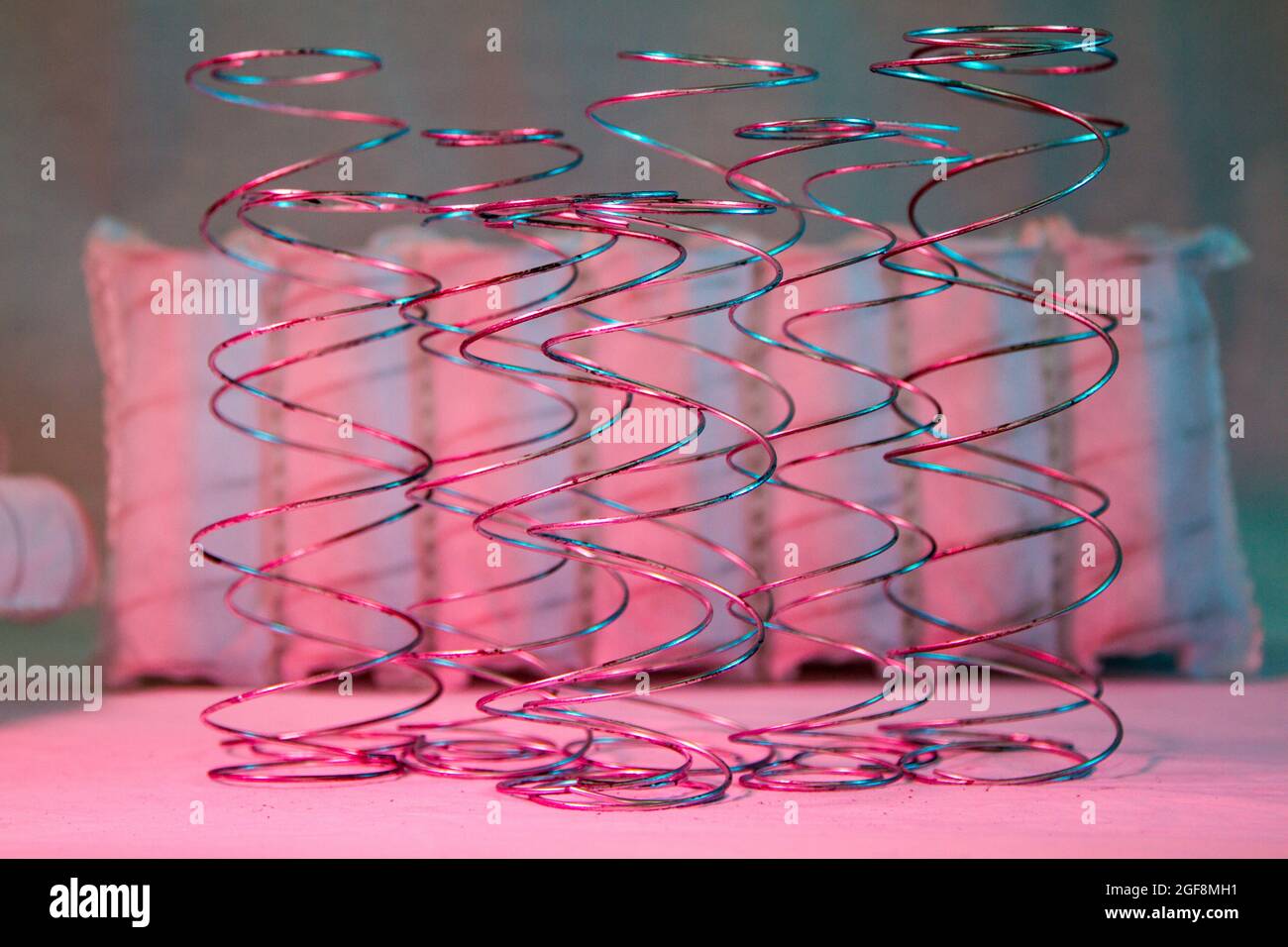 Production of independent springs for mattresses. Independent spring ...