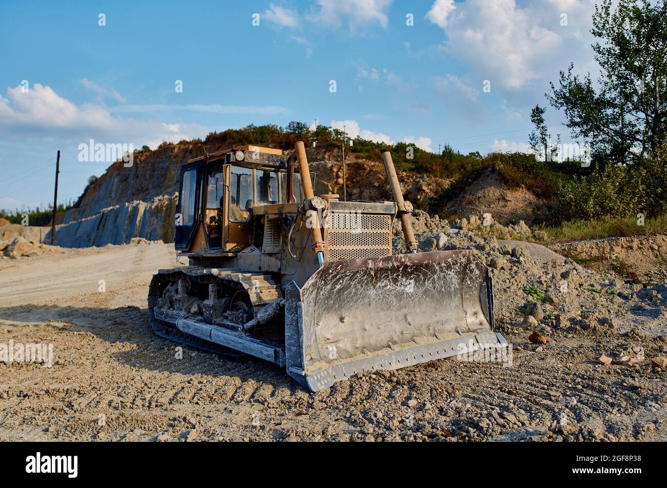 excavator work geology construction industry Stock Photo - Alamy