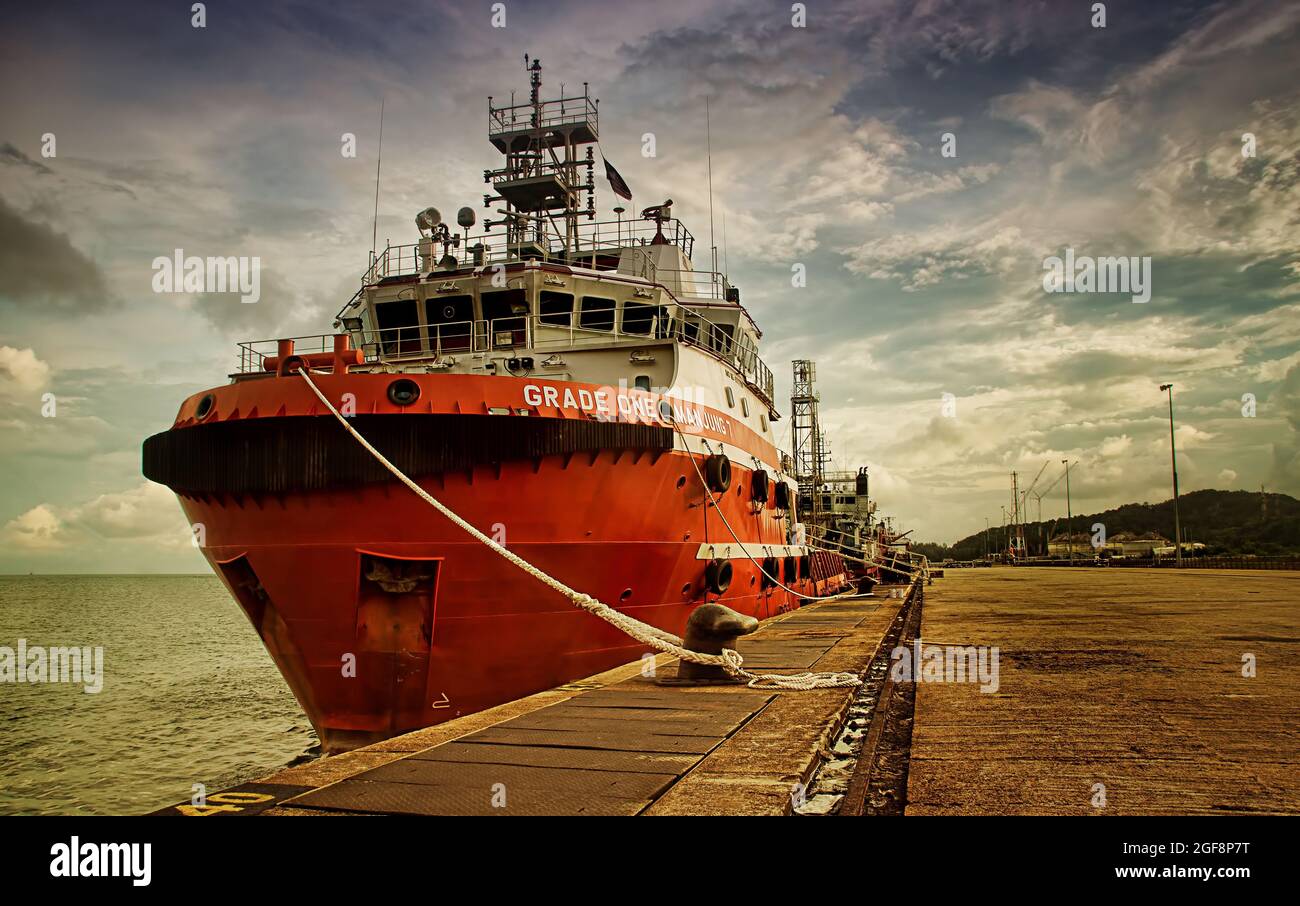 offshore supply vessel berthing at port Stock Photo - Alamy