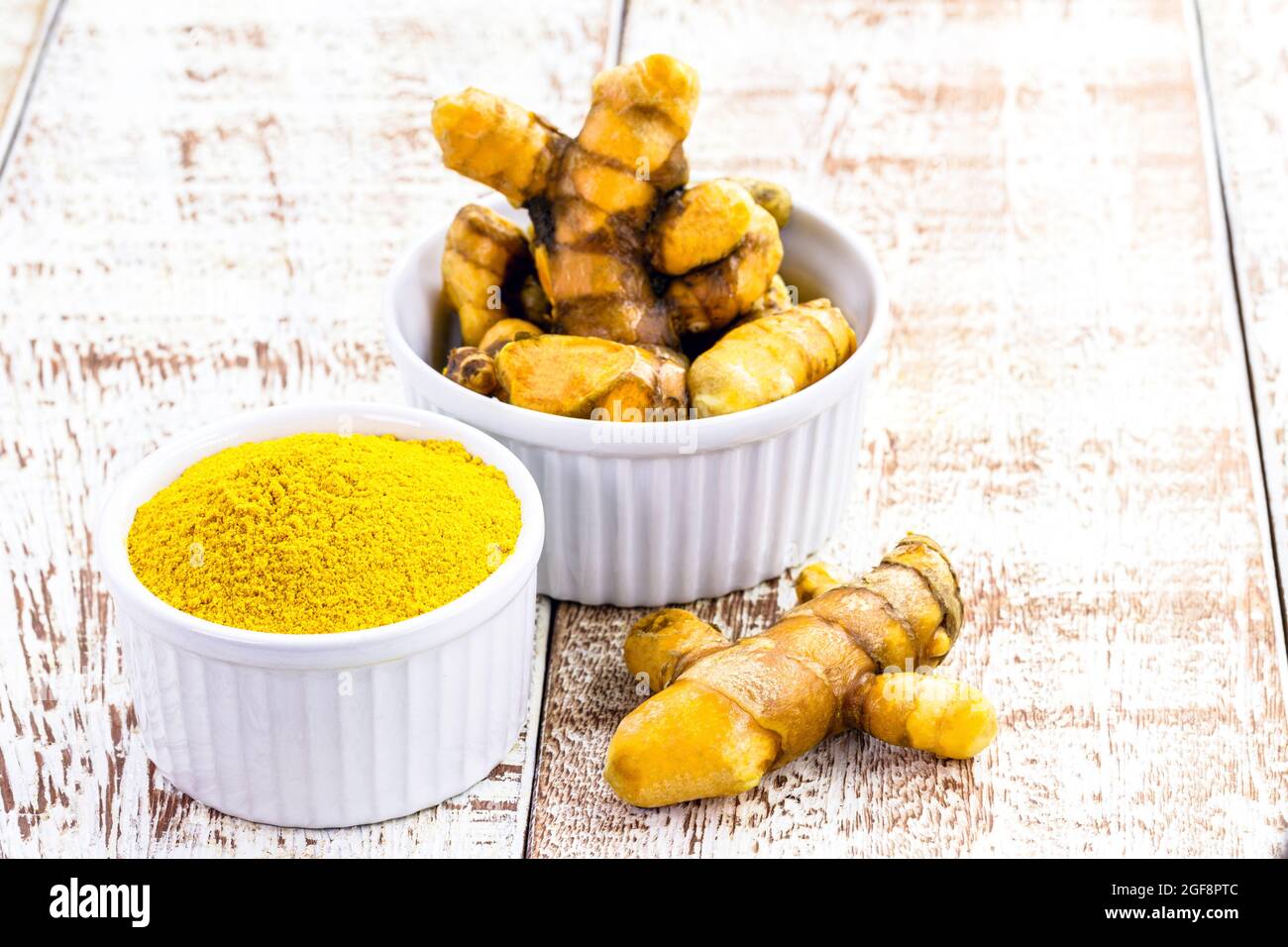 turmeric powder, root also known as turmeric, turmeric, sun root ...