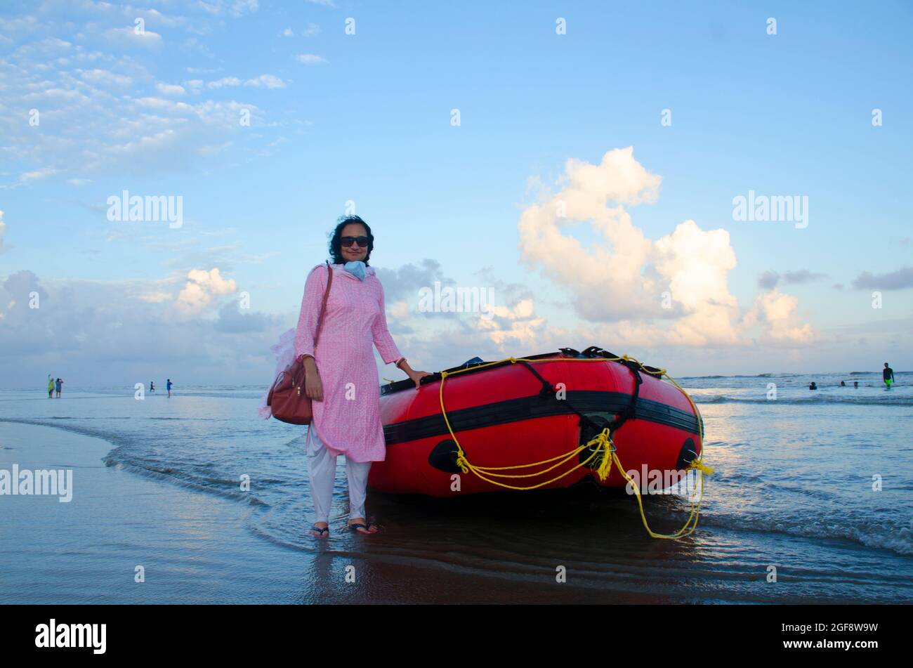 Boat design hi-res stock photography and images - Alamy