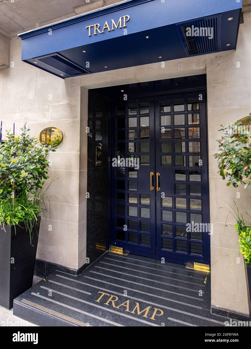 Tramp nightclub entrance hi-res stock photography and images - Alamy