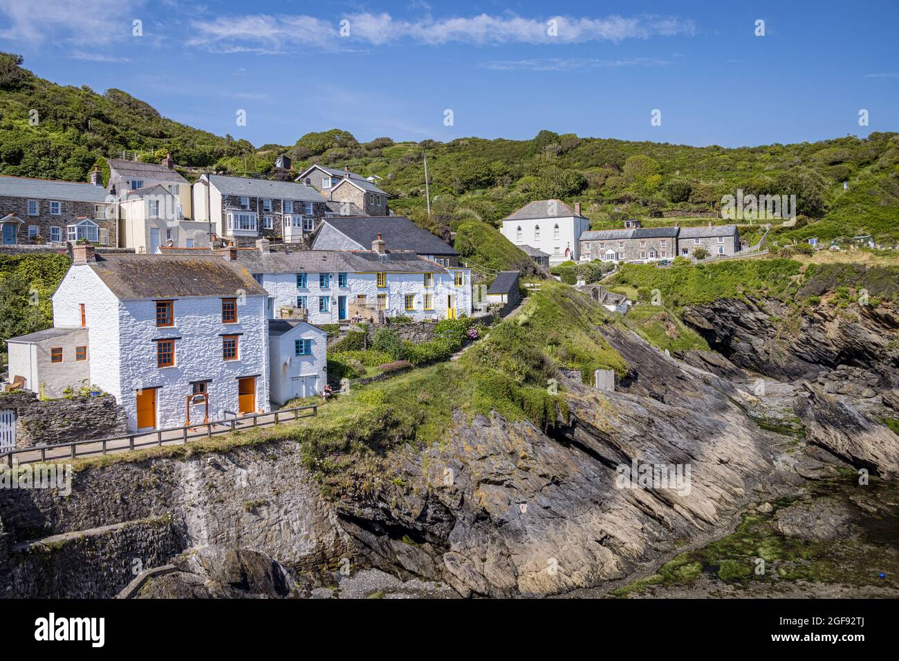 Portloe village and harbour, Cornwall, England Stock Photo - Alamy
