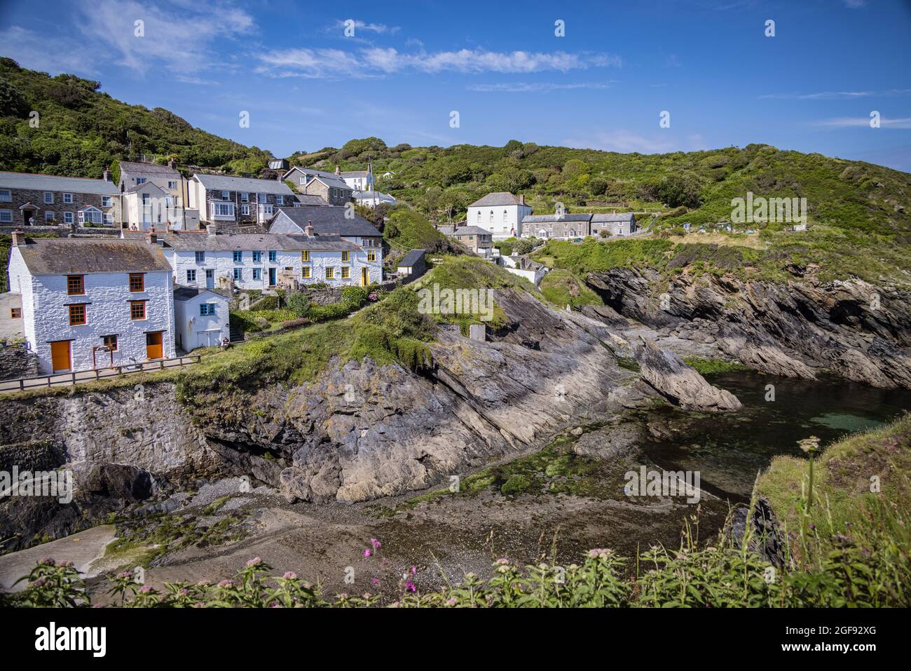 Portloe village and harbour, Cornwall, England Stock Photo - Alamy