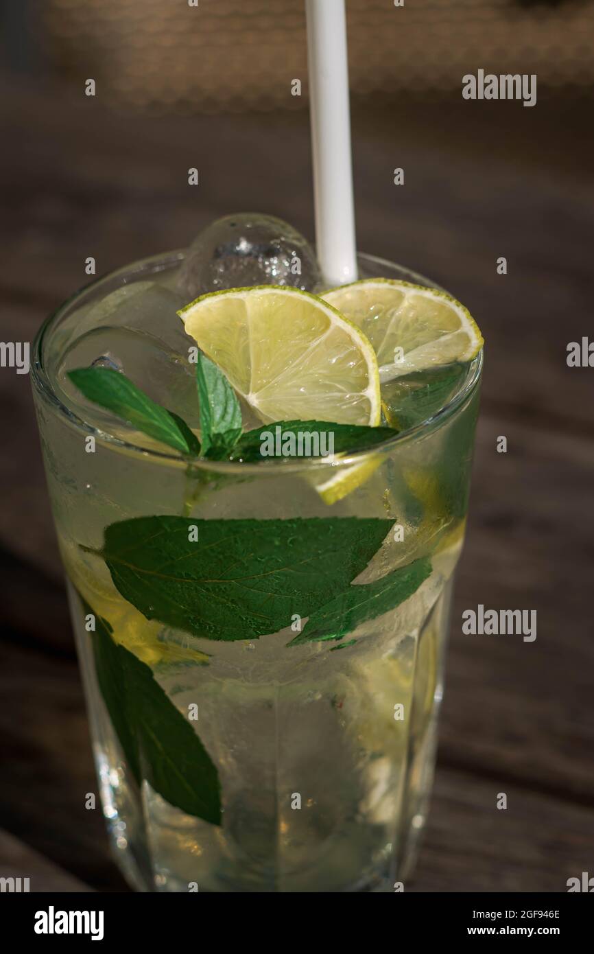 Refreshing summer drinks Stock Photo - Alamy Refreshing summer drinks Stock Photo - Alamy