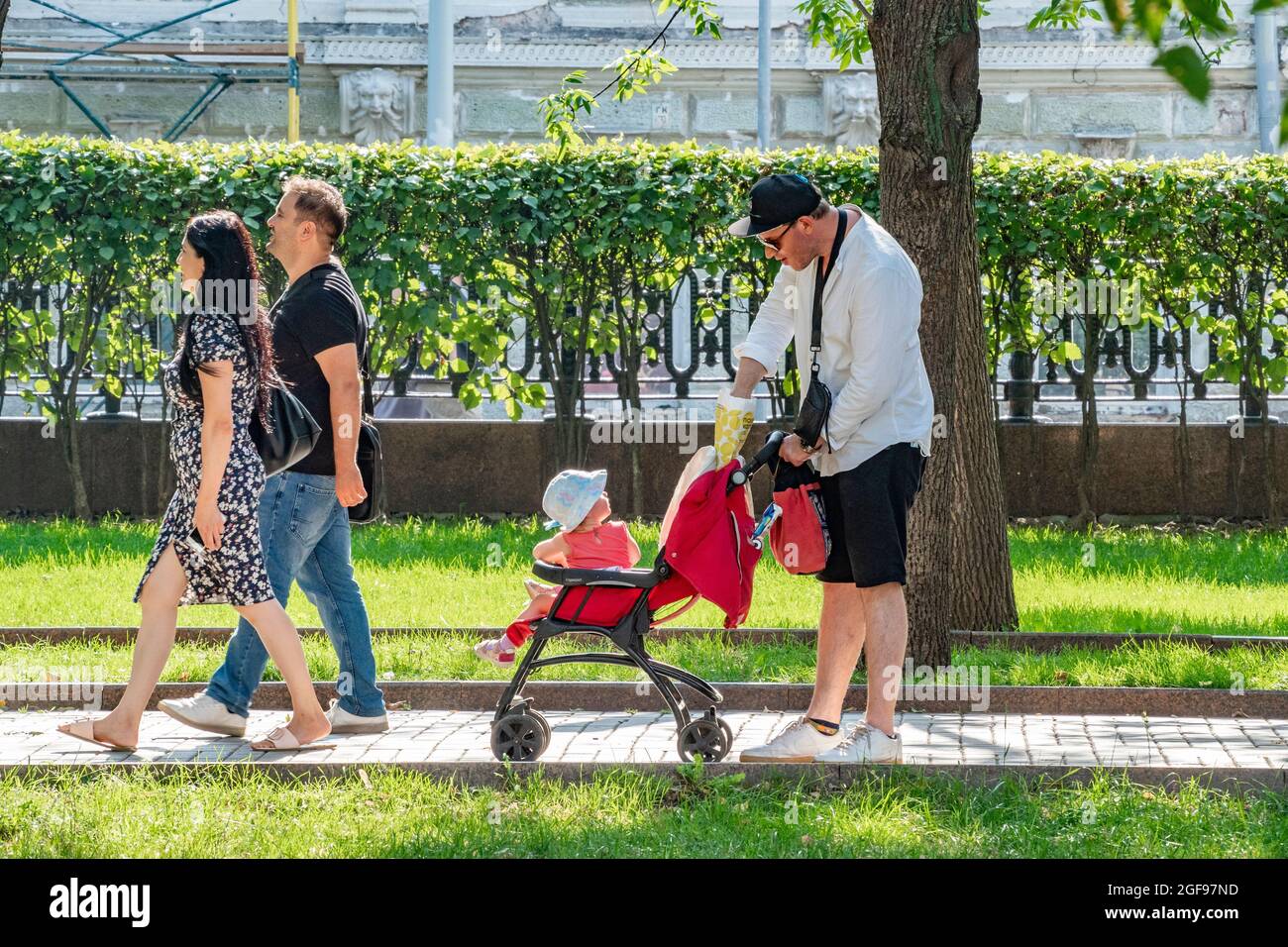 Russia, Moscow. People on city street Stock Photo - Alamy