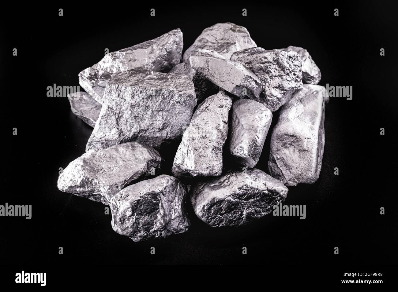 Geology platinum rock hi-res stock photography and images - Alamy