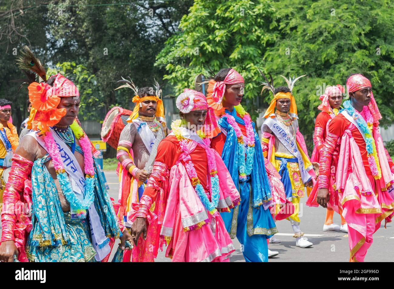 KOLKATA, WEST BENGAL / INDIA - AUGUST 15TH, 2016 : Folk dancers ...