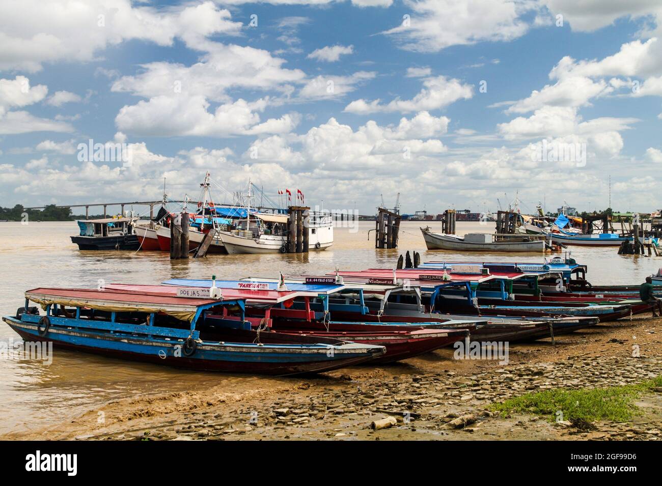 PARAMARIBO, SURINAME - AUGUST 6, 2015: Jules Wijdenbosch bridge over ...