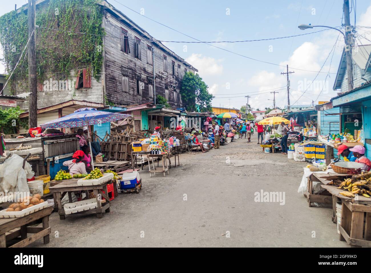 GEORGETOWN, GUYANA - AUGUST 10, 2015: Street market in Georgetown ...