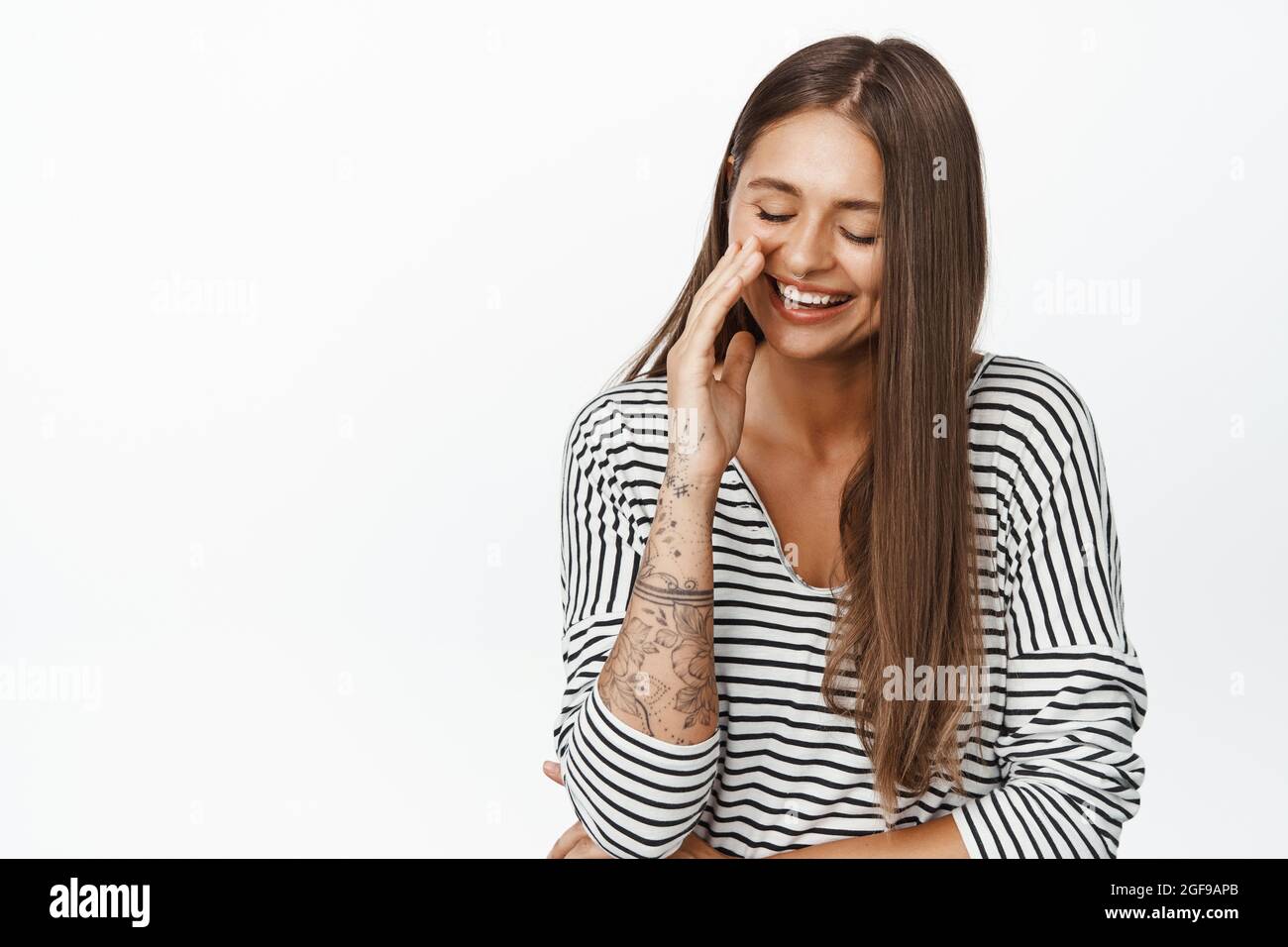 Beautiful woman laughing, natural expression, girl having fun, reaction ...