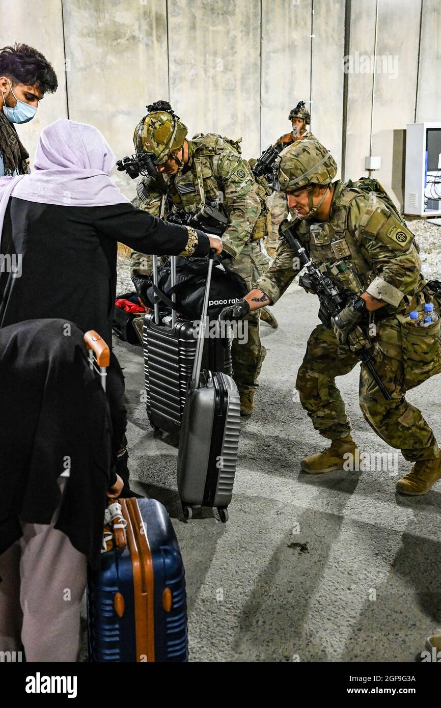 American soldiers deployed hi-res stock photography and images - Alamy