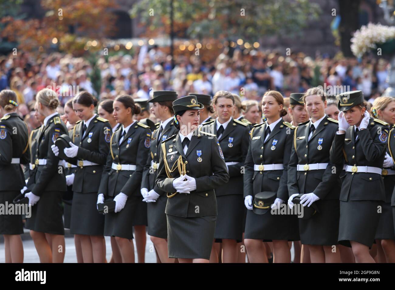 Kyiv, Ukraine. 24th Aug, 2021. Female members of Ukraine's military ...
